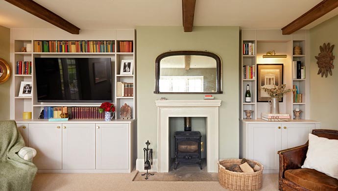 Dramatic Fireplaces With Alcoves