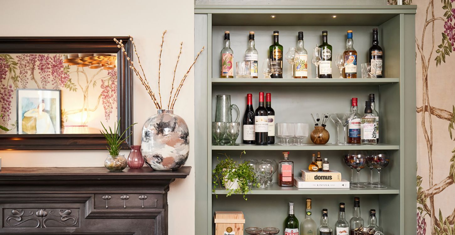 A captivating dining room design for Melissa Ritchie | Sharps