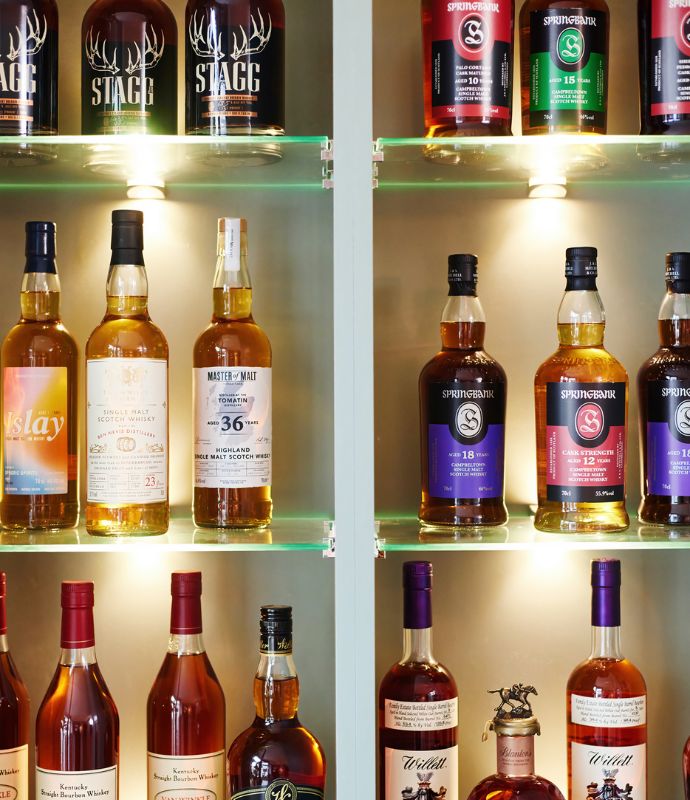 A captivating dining room design for Melissa Ritchie | Sharps