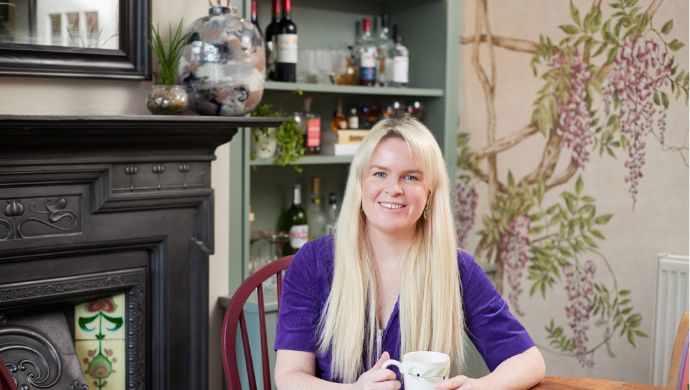 A captivating dining room design for Melissa Ritchie | Sharps