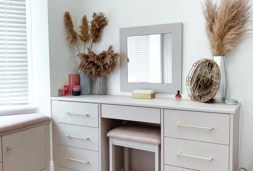 Dina's dream dressing room | Sharps