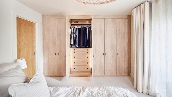 10 Tips to Share a Wardrobe with Your Partner | Sharps