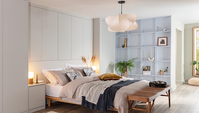 10 Tips to Share a Wardrobe with Your Partner | Sharps