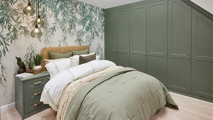 6 Vibrant Green Bedroom Ideas to Create a Sanctuary | Sharps