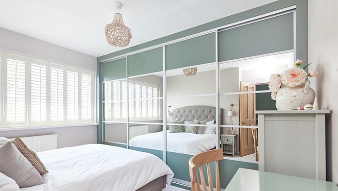 6 Vibrant Green Bedroom Ideas to Create a Sanctuary | Sharps