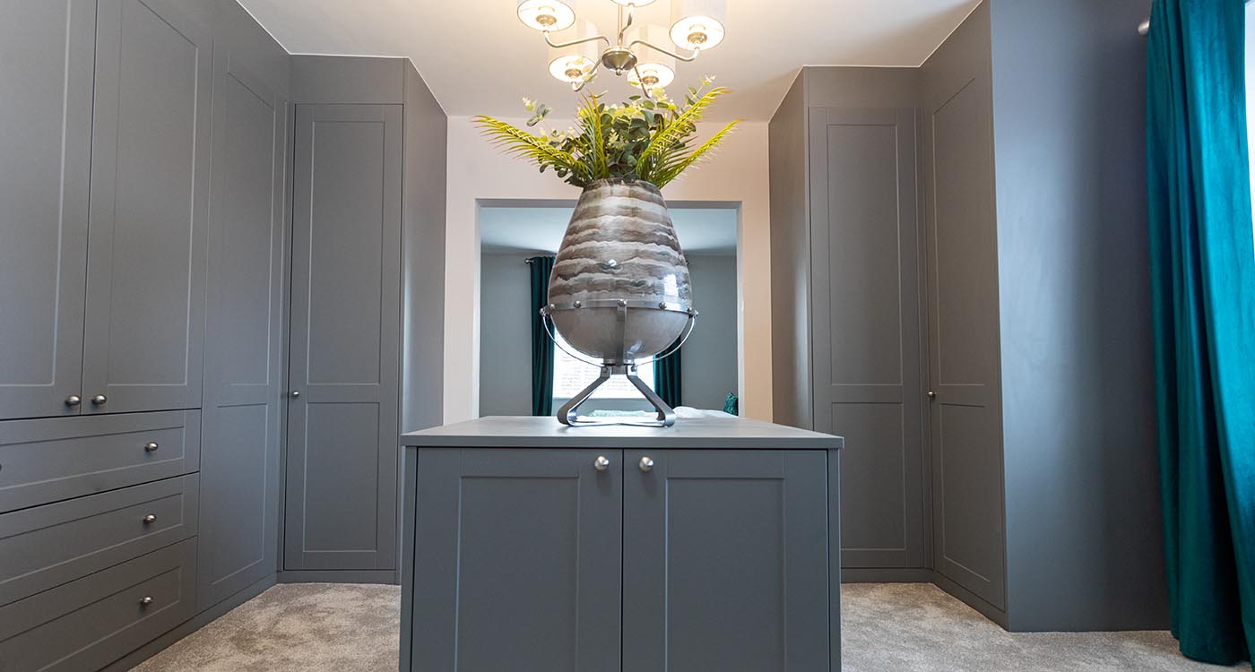 Fitted Corner Wardrobes | Built-in Corner Wardrobes | Sharps