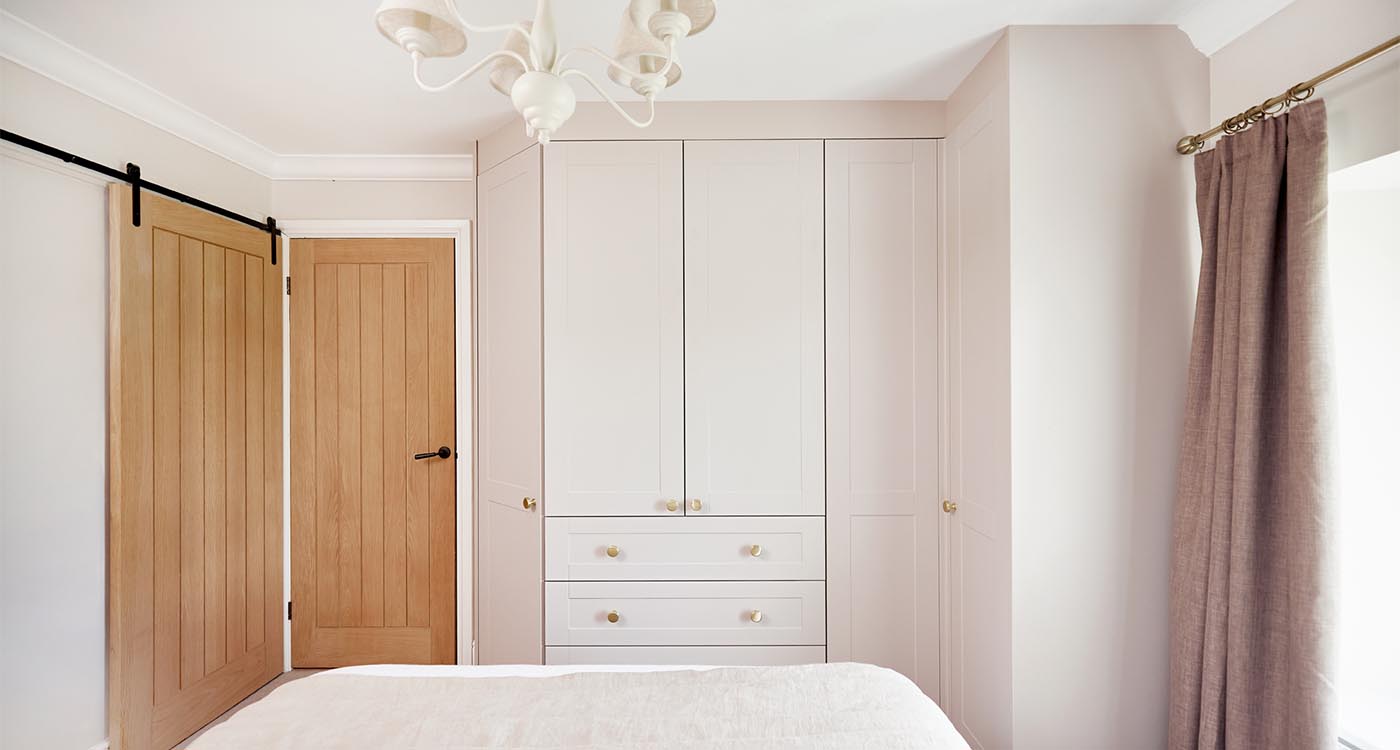Fitted Corner Wardrobes | Built-in Corner Wardrobes | Sharps
