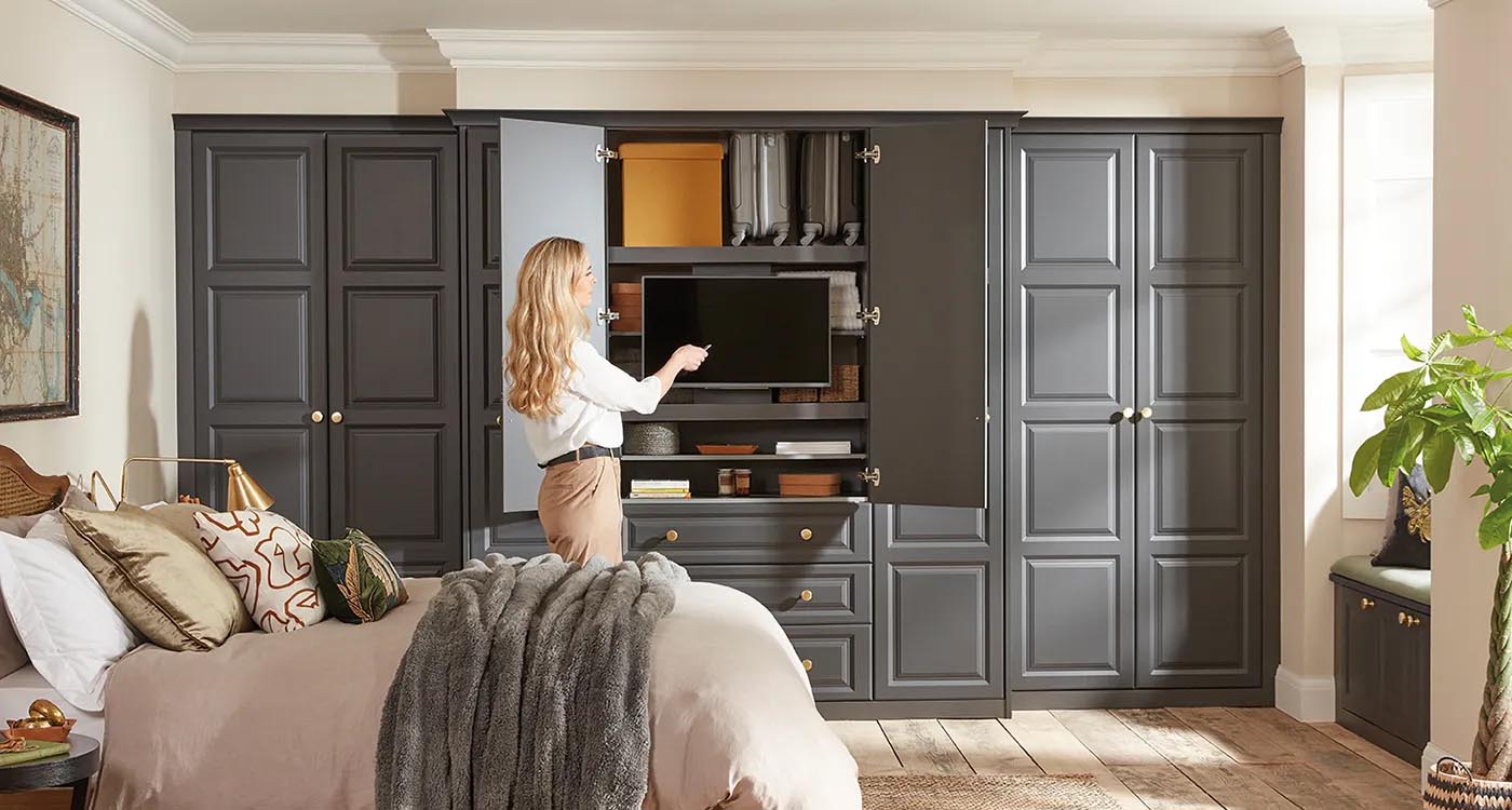 Built-in TV Units & Cabinets