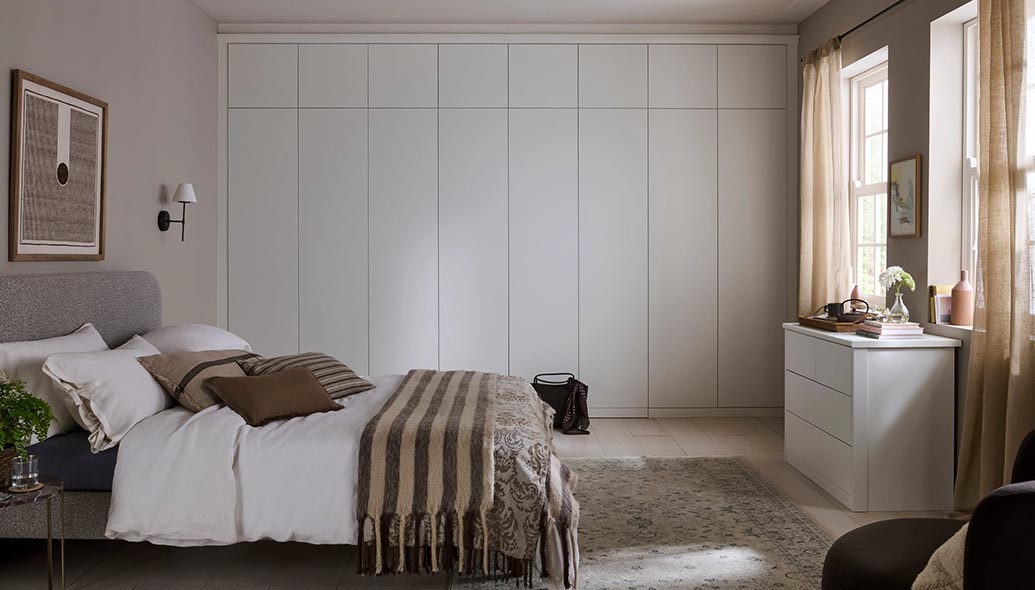 Contemporary Fitted Wardrobes | Manhattan Range | Sharps